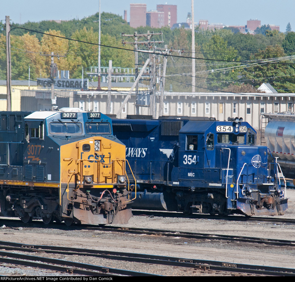 CSX 3077 & MEC 354